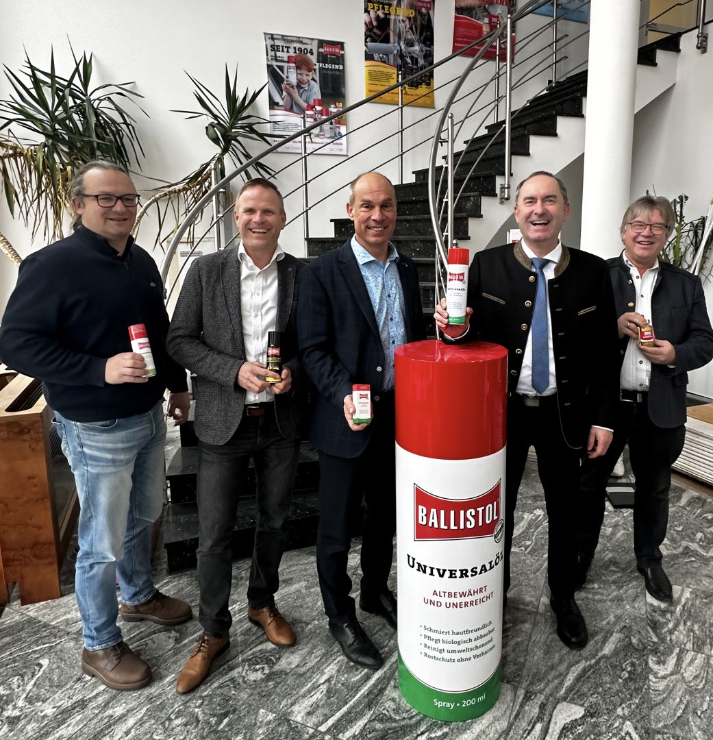 Staatsminister Hubert Aiwanger zu Besuch bei der BALLISTOL GmbH